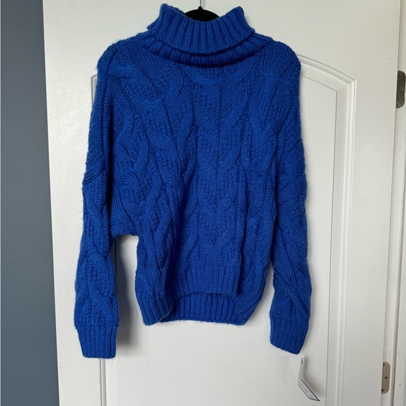 Goodnight Macaroon | Sweaters | Nwt Goodnight Macaroon Blue Turtle Neck ...